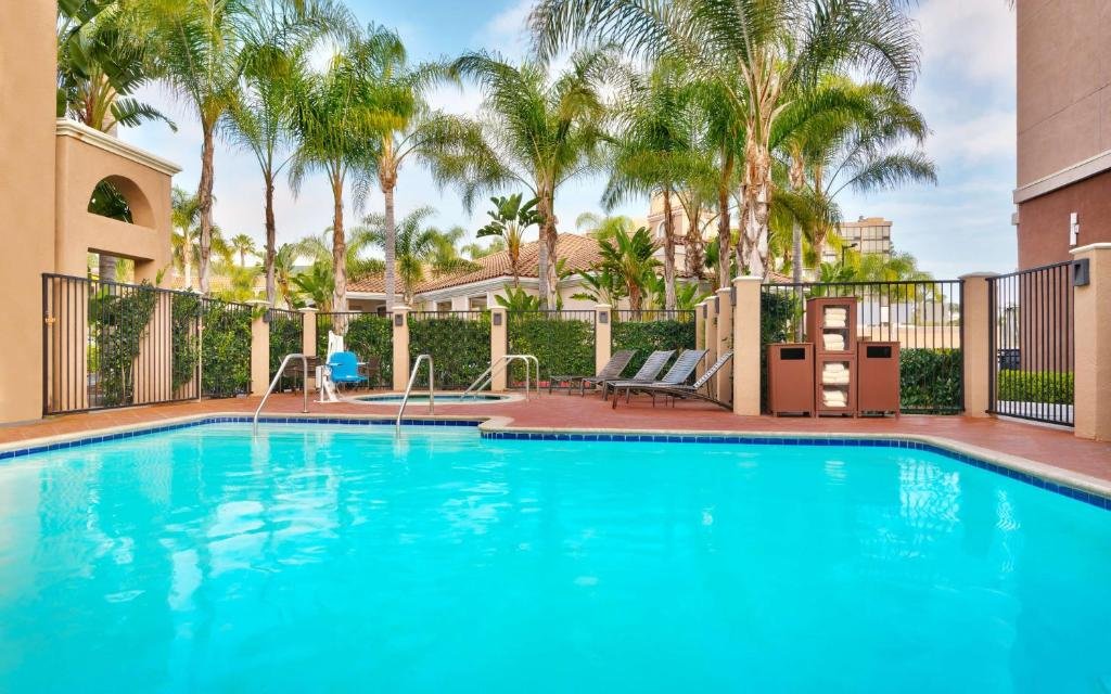 Hyatt Place At Anaheim Resort Convention Center | Traviguide