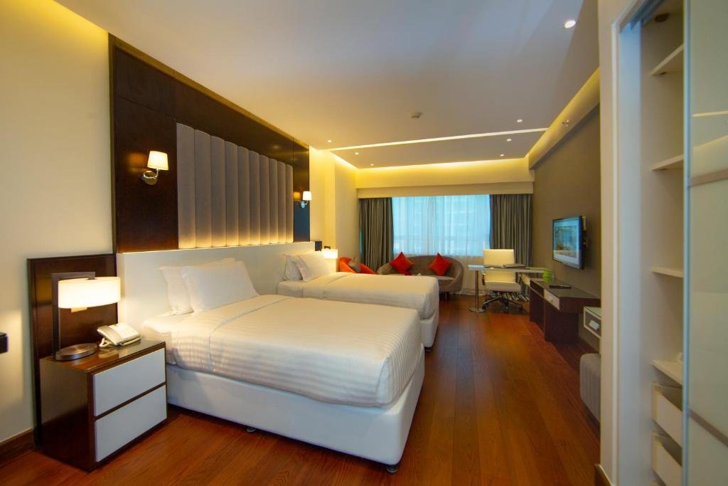 Number One Tower Suites | Traviguide