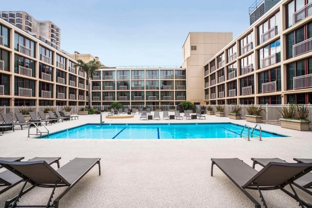 Parc 55 Wyndham Hotel | Traviguide